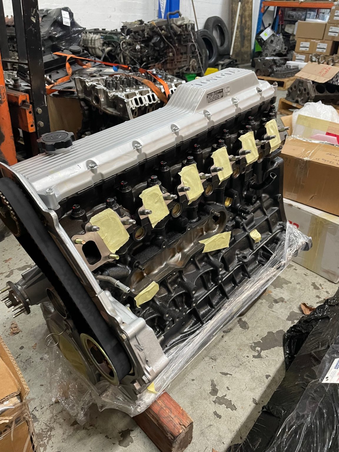 Toyota 1HZ Landcruiser HZJ Diesel Long Engine DO YOUR OWN - Head Exchange